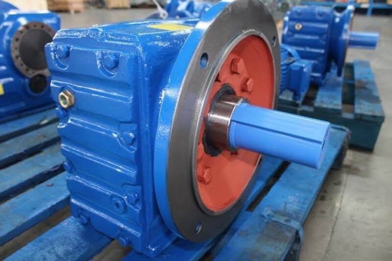 Helical Bevel Gear Reducer for Twin Screw Conveyor | High efficiency ...